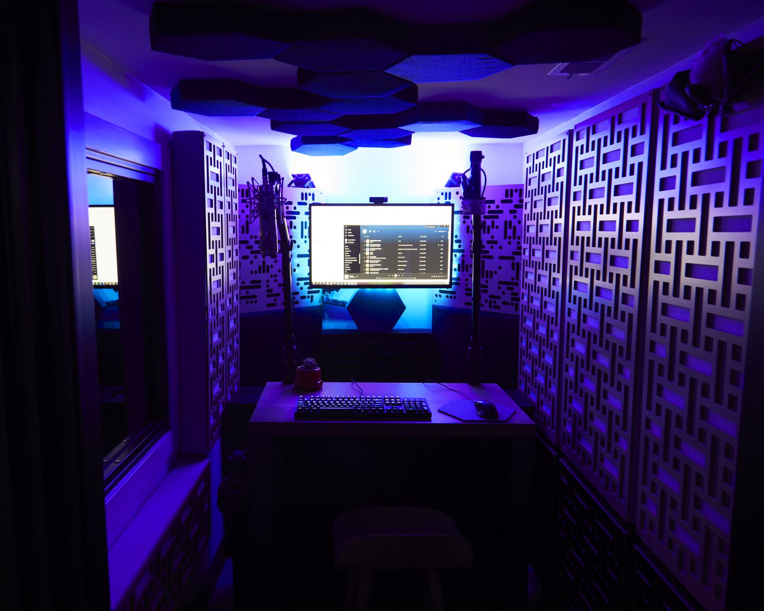 Behind the Mic: Drew Patterson - Benztown