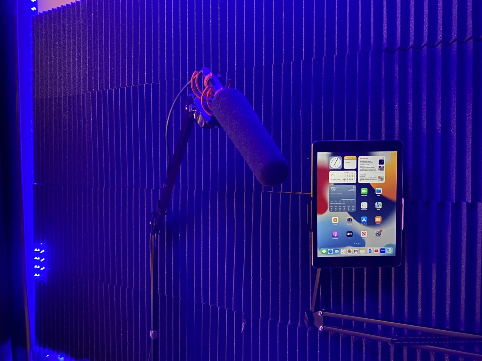 Behind the Mic: Jessica Marz - Benztown